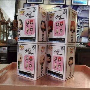 Funko | Toys | Blackpink Funko Pop Set Of 4 Kpop Roe Jisoo Jennie Lisa ...